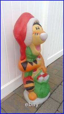 VTG Santa’s Best Disney 36 Christmas Winnie Pooh TIGGER & Presents Blow ...